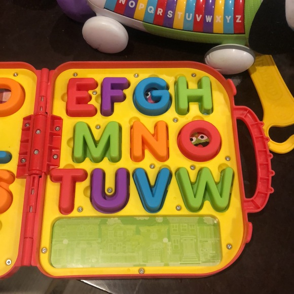 Sesame Street | Toys | Sesame Street Elmos On The Go Letters Abc ...